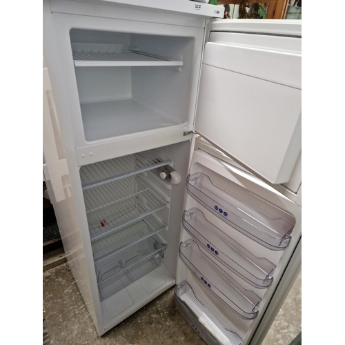 Girl pool fridge freezer vgc (w)