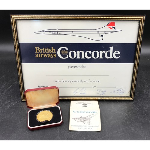 A cased 1976 hallmarked silver, 28gms, commemorative coin for the ...