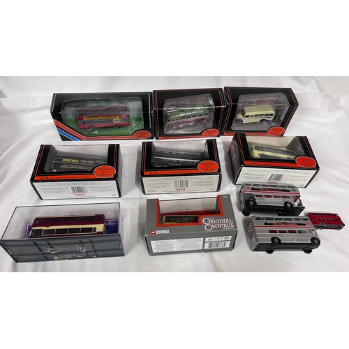 EFE/Exclusive First Editions - a boxed Bus group to include 18603 a ...