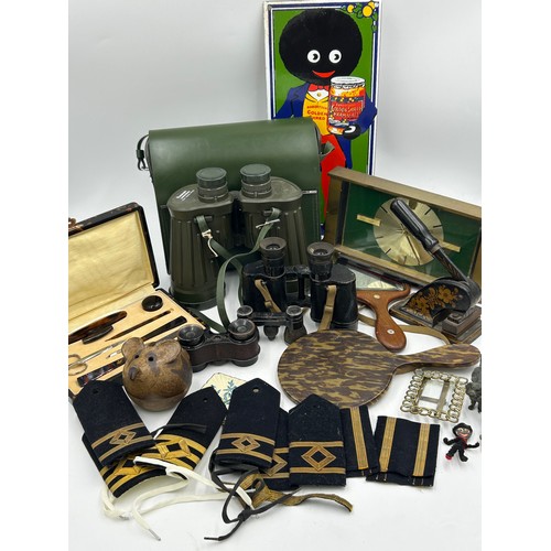 A miscellany of items to include Panorama Commodore Binoculars, A ...