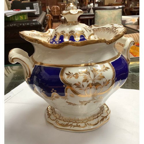 A Copeland & Garrett late Spode Feldspar 'Wellington' shape porcelain ...