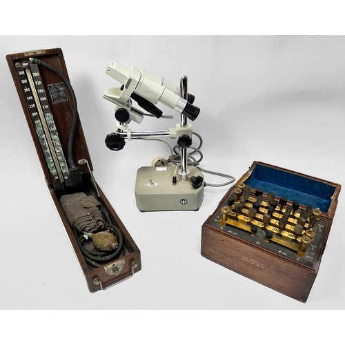 A Griffin BM620B Inspection/Dissecting low power microscope, model no ...