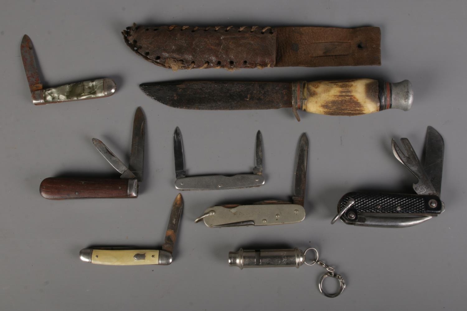 A collection mostly assorted pocket knives to include WW2 Wade Butcher ...