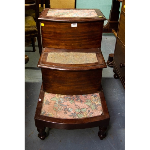 MAHOGANY LIBRARY STEPS /COMMODE