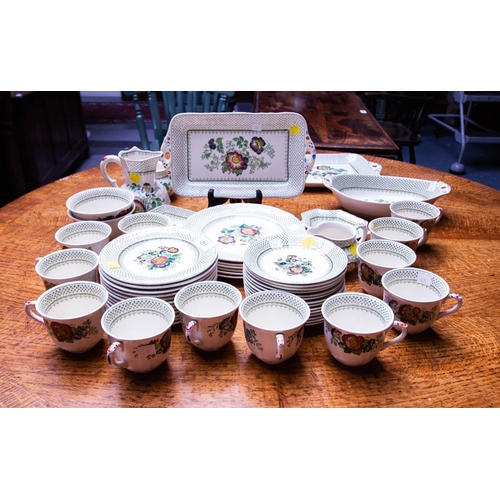 MASONS PAYNSLEY 12 PLACE TEA SET + 2 CAKE DISHES ETC