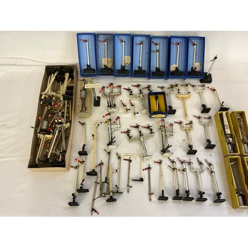 A Large Collection of mainly Hornby Dublo & Hornby Signals along with ...