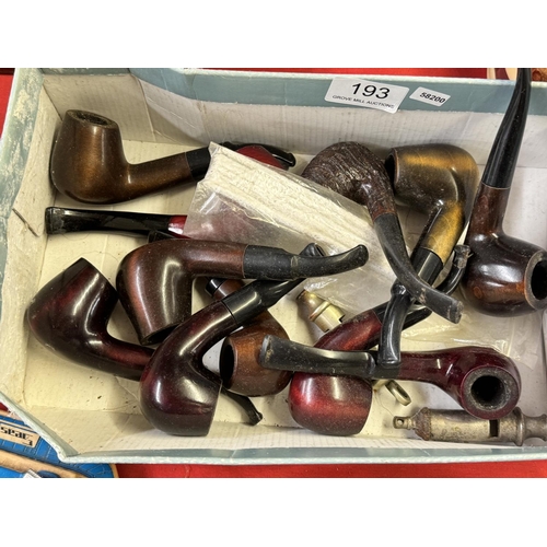BOX OF SMOKER'S PIPES