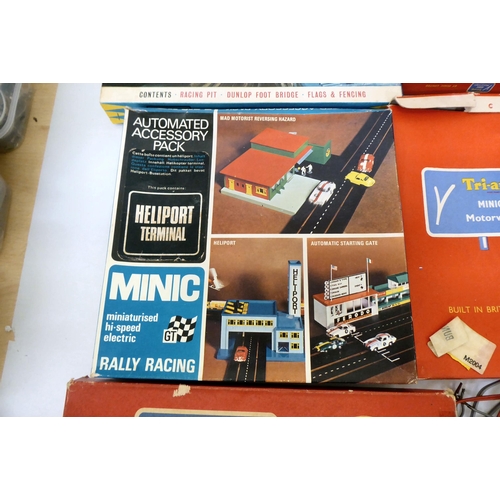 Triang Minic motorway accessories: to include cars