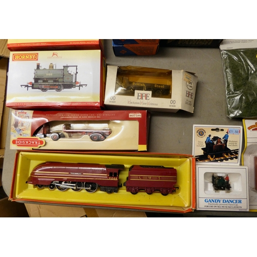 H0 and 00 gauge model railway accessories: to include an '0-4-0 Works ...