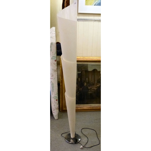 A modern Kirk Lights, Spain corner uplighter 72"h
