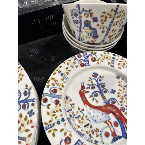 A quantity of Taika pattern tea and dinnerware by Iitala, to include ...
