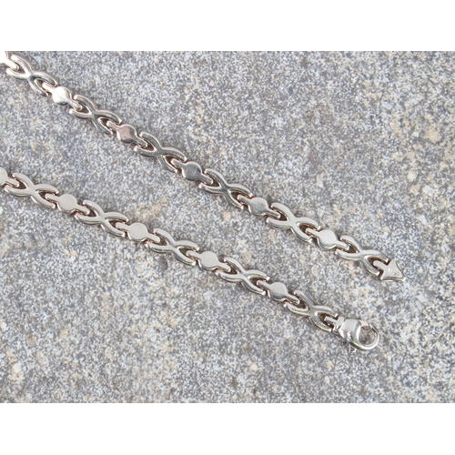 A heavy silver neck chain or necklace - Sheffield hallmarks, with ...