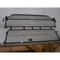 Land Rover Discovery 4 dog guard