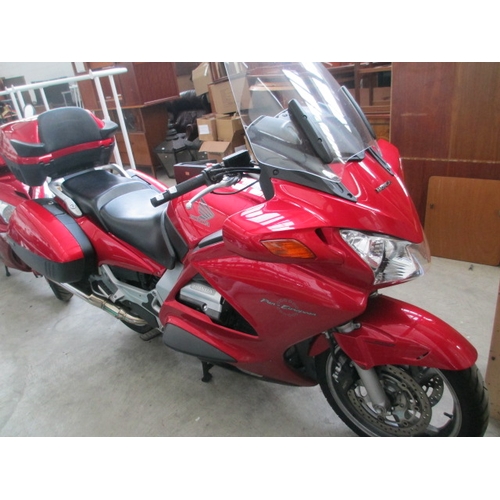 1300cc Honda pan European motorcycle, reg NX03 GJK mileage 33993 MOT 29 ...