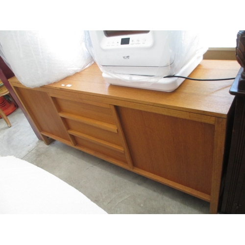 A large modern 3 drawer light oak base unit sideboard