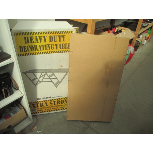 Heavy duty pasting table