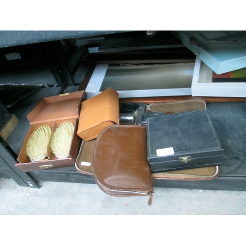 Gentlemen's travel sets