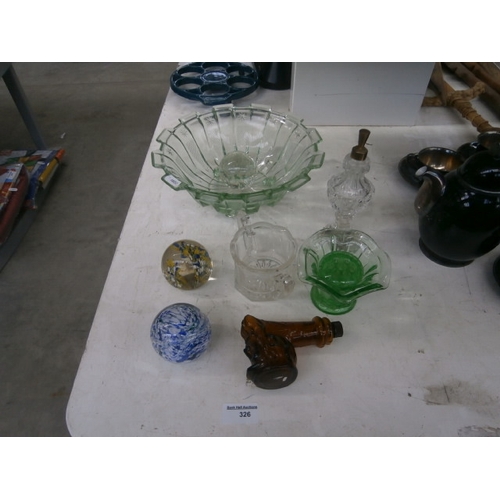 Collection of assorted glassware