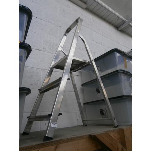 Aluminium steps