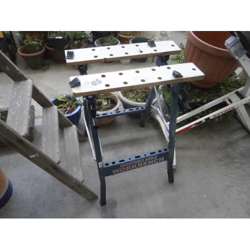 Adjustable angle workbench