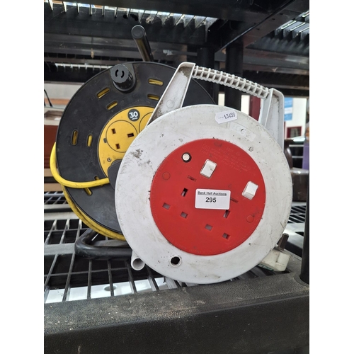 Two assorted extension reels