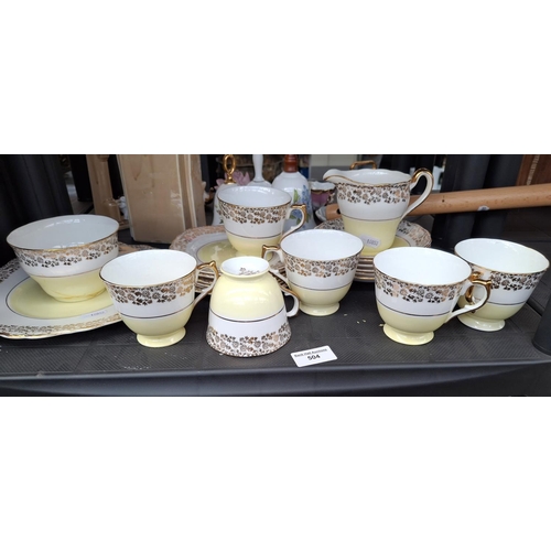 21 piece Ashley tea set