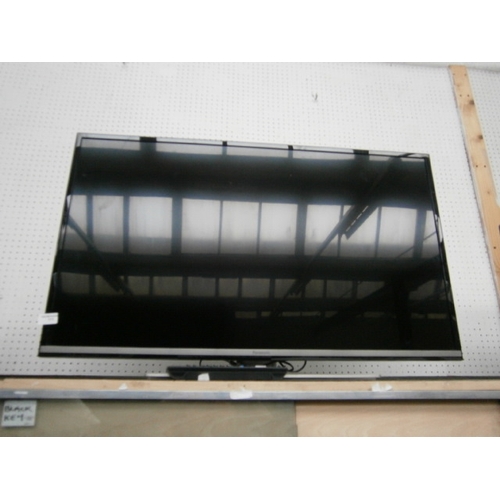 Panasonic 38" smart TV with remote, in working order