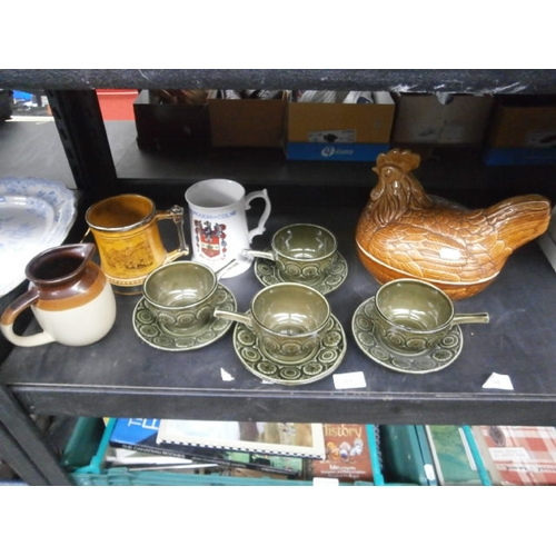 Lot inc crock pot, Tams cup and saucers, tankards, etc