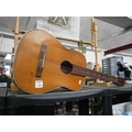 Acoustic guitar, missing string