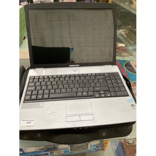 Medion laptop with case