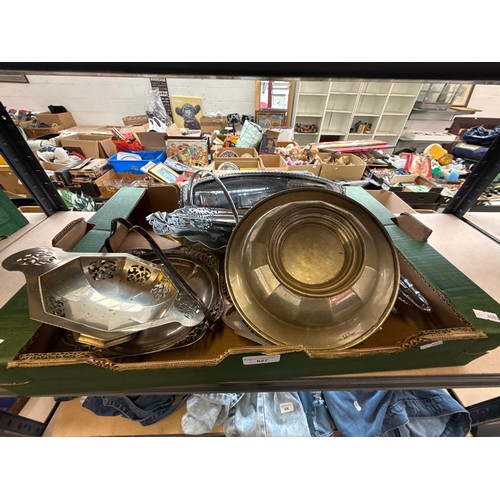 Box of vintage metal ware