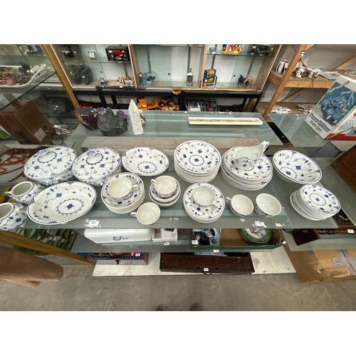 Quantity of Mason's, Denmark tableware