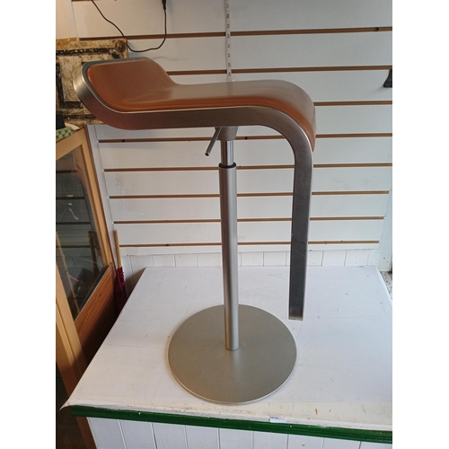 Lapalma Italian Adjustable Breakfast Bar Stool. Excellent Condition and ...