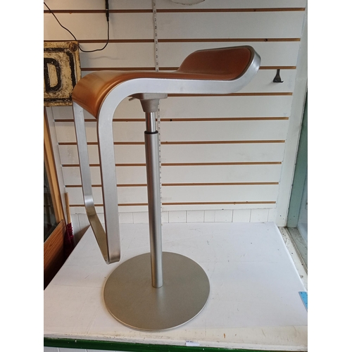 Lapalma Italian Adjustable Breakfast Bar Stool. Excellent Condition and ...