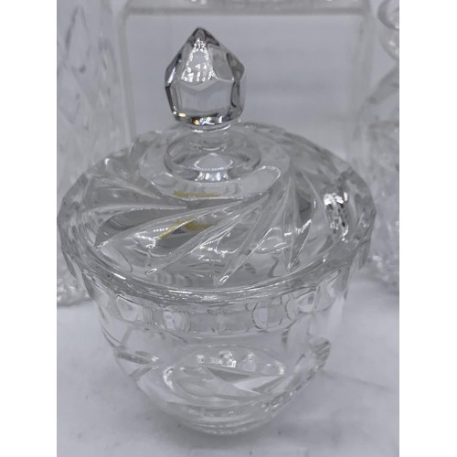 A 4 PIECE LOT OF TYRONE CRYSTAL