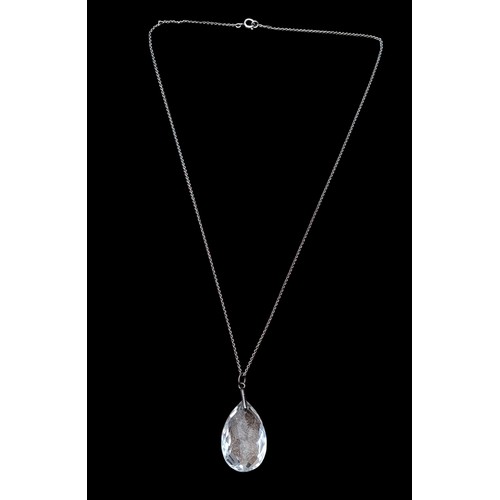 SILVER CRYSTAL TEAR DROP PENDANT ON SILVER CHAIN