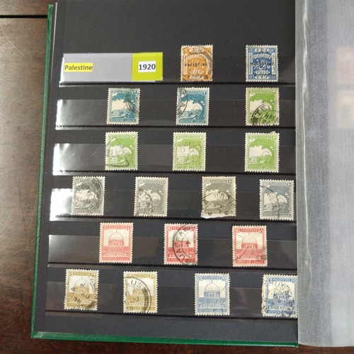 A large quantity of Worldwide stamps. Presented in eight (8) small ...