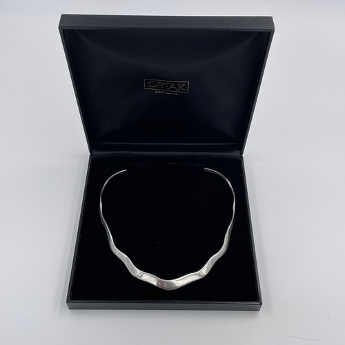 Ladies Ortak (Scotland) Sterling Silver Necklace. 1. In Original Case ...