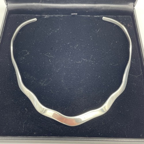 Ladies Ortak (Scotland) Sterling Silver Necklace. 1. In Original Case ...