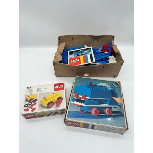 Vintage boxed Lego Set 890 + Lego Trains 112-2 + extras