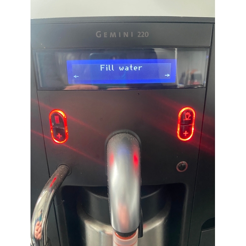 Nespresso Professional 734/CS223 Coffee machine with Nespresso Pod ...