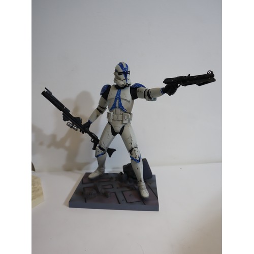 Kotobukiya ArtFX 1/7 Scale Clone Trooper 501st Legion, Snow Trooper ...