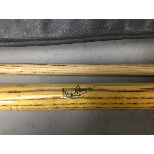 Vintage Steve Davis Riley Snooker Cue with Carry Case and a Newcastle ...