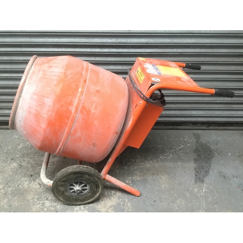 Belle mini 150 electric cement mixer in clean very good condition
