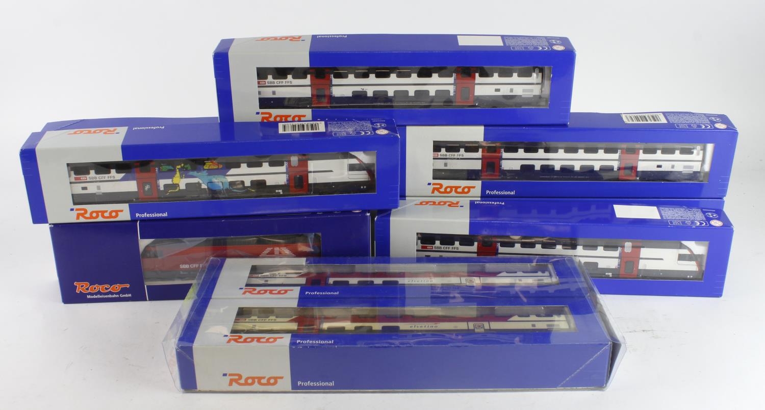 Roco. Nine boxed Roco HO gauge Double Decker coaches, comprising 45910 ...