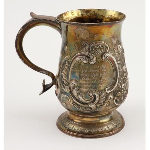 George III silver tankard, hallmarked 'IB, London 1770', with a later ...