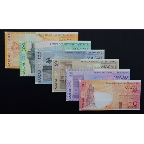 Macau, Banco Nacional Ultramarino 1000 Patacas, 500 Patacas, 100 ...