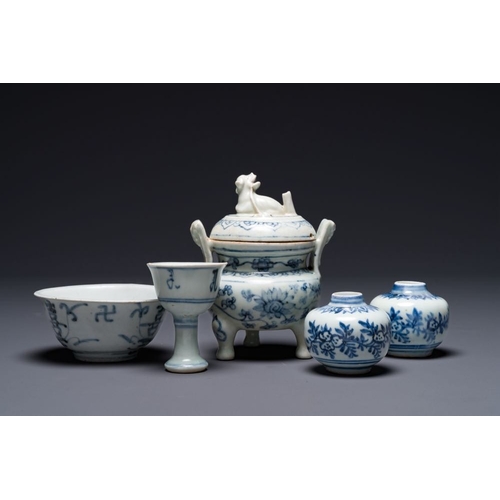 Two Chinese blue and white jars, a stem cup, a bowl and a censer ...