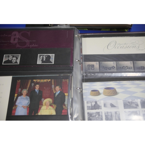 3 albums presentation packs