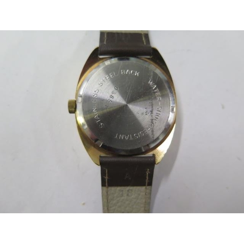 A Summit Geneve 17 jewel gold plated gents wristwatch on leather strap ...